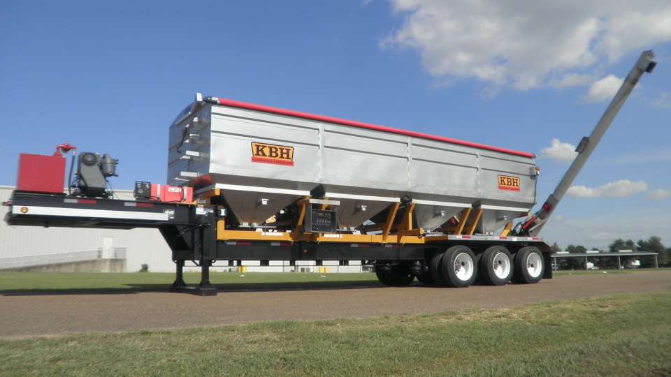 Slideshow: 14 Tough Tenders Built To Handle Fertilizer, Seed - CropLife