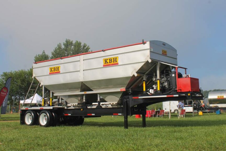 Engineered for Efficiency: 10 Fertilizer and Seed Tenders for Peak ...